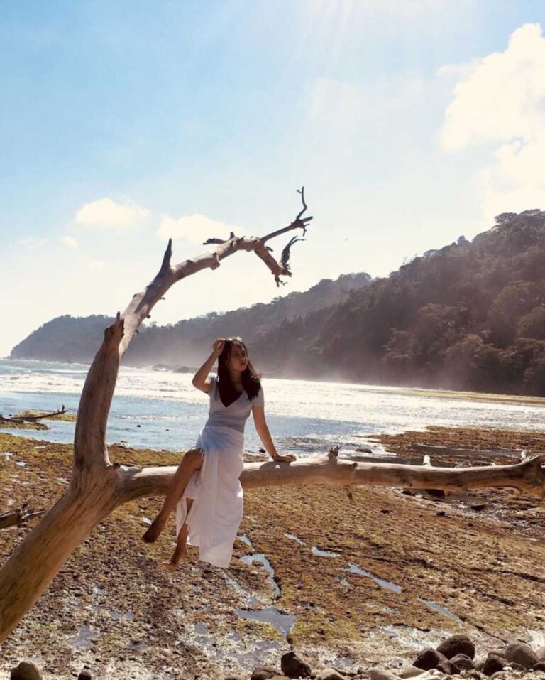 Pantai Kalipat: Tempat Tersembunyi di Pulau Nusa Kambangan
